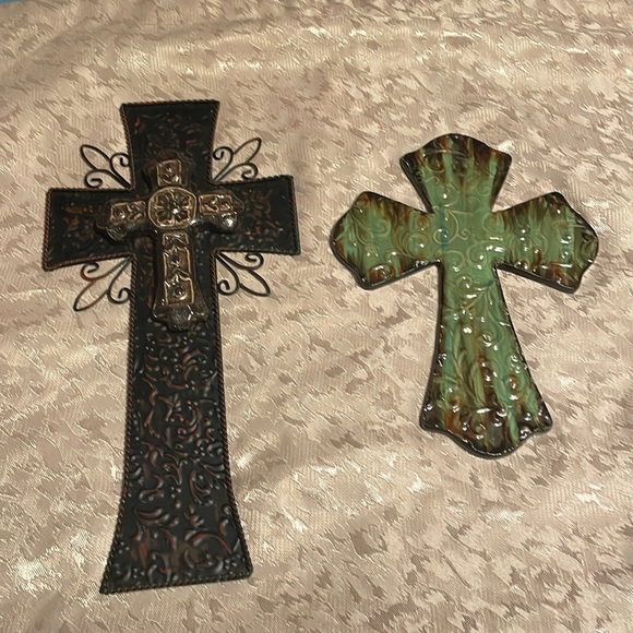 Hobby Lobby | Wall Decor | Nwtsset Of 2 Metal Crossesbrown Green ...